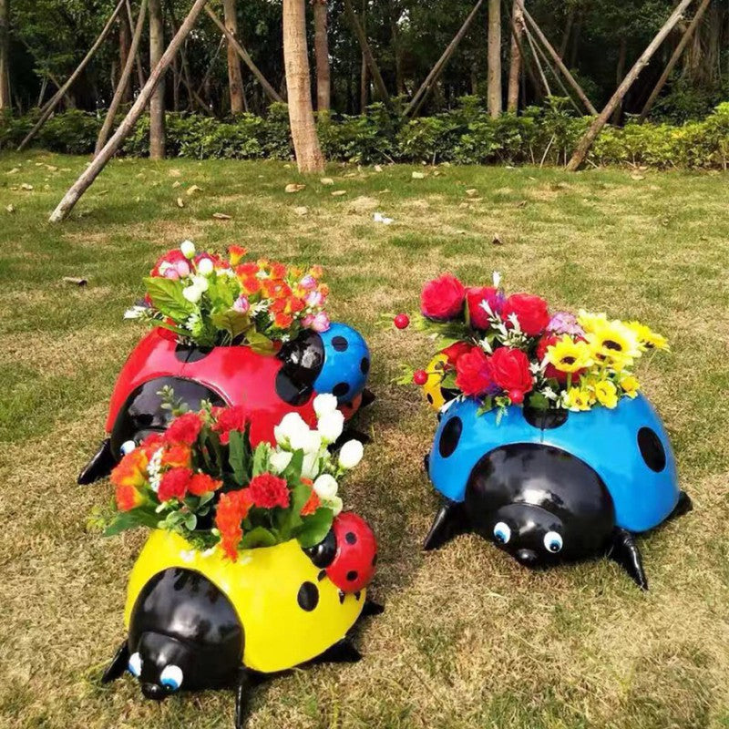 Metal Ladybug Flower Pot – Peachloft