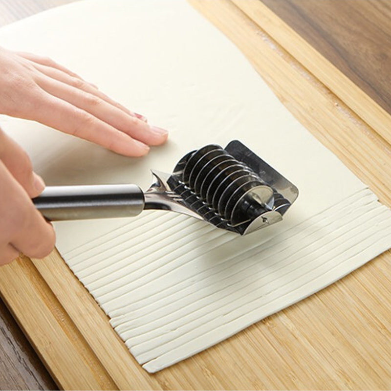 Noodle Spaghett Cutter Roller – Peachloft